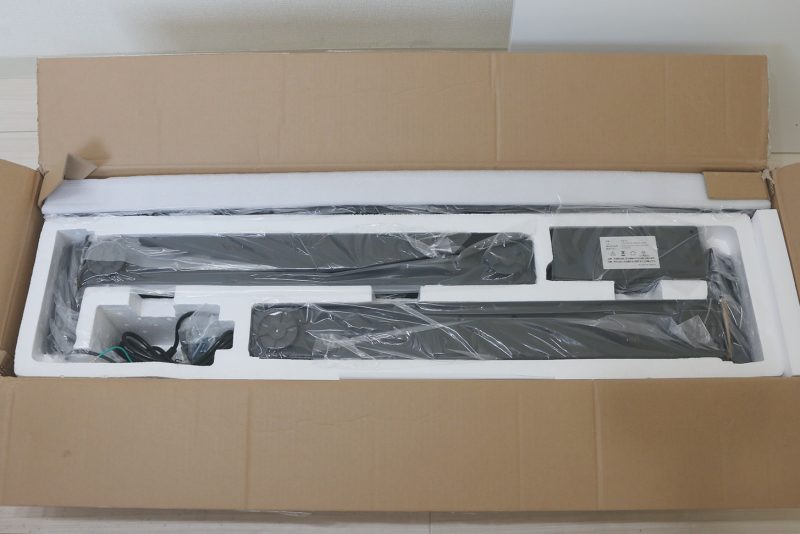 【レビュー】電動昇降するスタンディングデスク『FlexiSpot E3B』でワークスタイルが変わりました。 | MOOOII