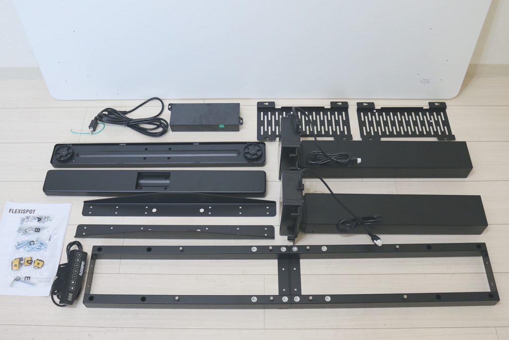 【レビュー】電動昇降するスタンディングデスク『FlexiSpot E3B』でワークスタイルが変わりました。 | MOOOII